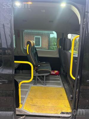 Black Ford Transit 2016 in Jelgava, with an engine capacity of 2.00 L and mileage of 272 thousand km for 8500 €, photo 7 on AUTOMOTO.COM.LV