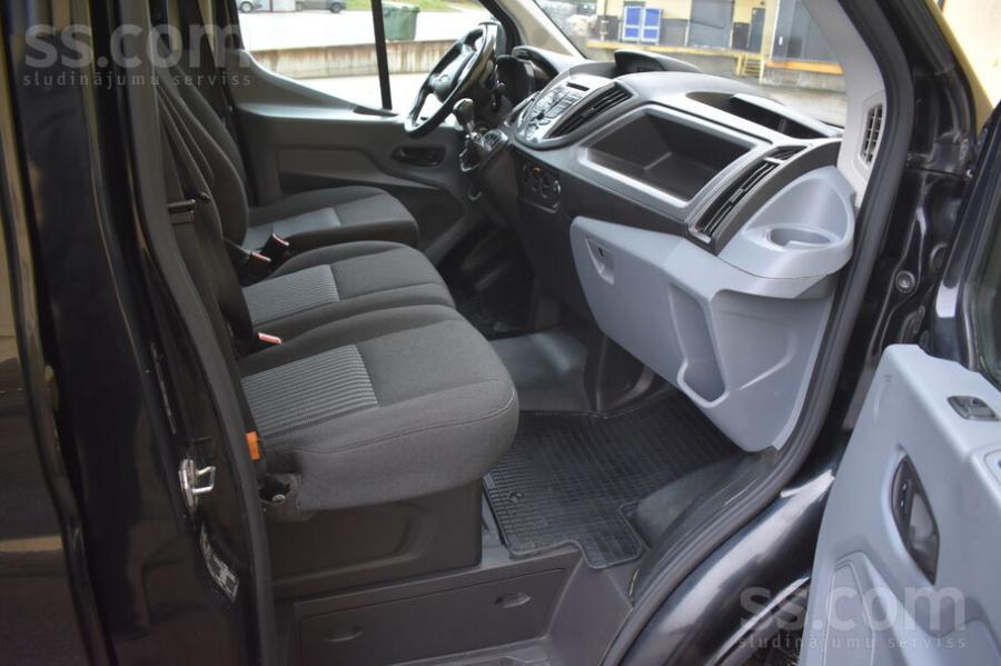 Black Ford Transit 2017 in Talsi, with an engine capacity of 2.00 L and mileage of 153 thousand km for 13500 €, photo 6 on AUTOMOTO.COM.LV