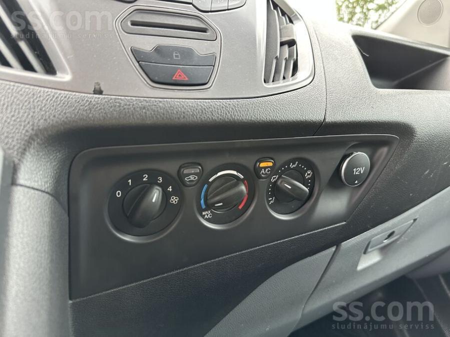 Melns Ford Transit 2017 Jelgava, ar dzinēja tilpumu 2.00 L un nobraukumu 0 tūkst. km par 7750 €, foto 18 vietnē AUTOMOTO.COM.LV