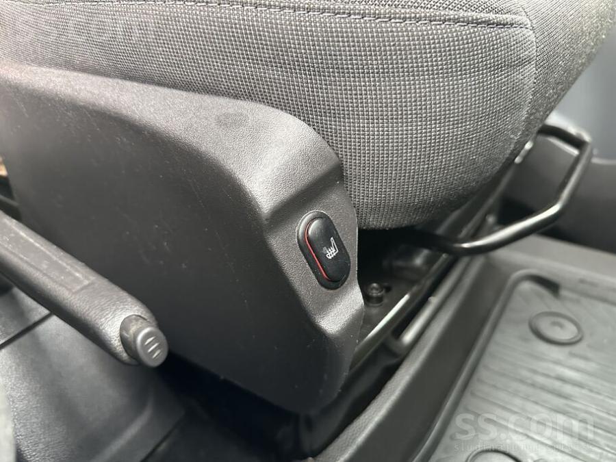 Melns Ford Transit 2017 Jelgava, ar dzinēja tilpumu 2.00 L un nobraukumu 0 tūkst. km par 7750 €, foto 20 vietnē AUTOMOTO.COM.LV
