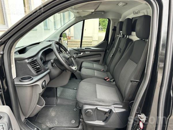 Black Ford Transit 2018 in Jelgava, with an engine capacity of 2.00 L and mileage of 180 thousand km for 10900 €, photo 8 on AUTOMOTO.COM.LV