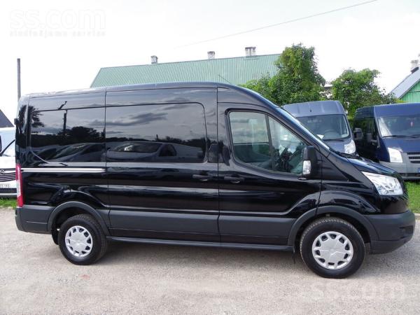 Melns Ford Transit 2018 Valka, ar dzinēja tilpumu 2.00 L un nobraukumu 168 tūkst. km par 8900 €, foto 5 vietnē AUTOMOTO.COM.LV