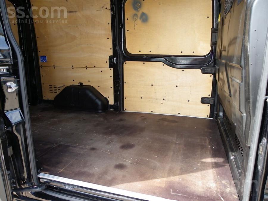 Black Ford Transit 2018 in Valka, with an engine capacity of 2.00 L and mileage of 168 thousand km for 8900 €, photo 18 on AUTOMOTO.COM.LV