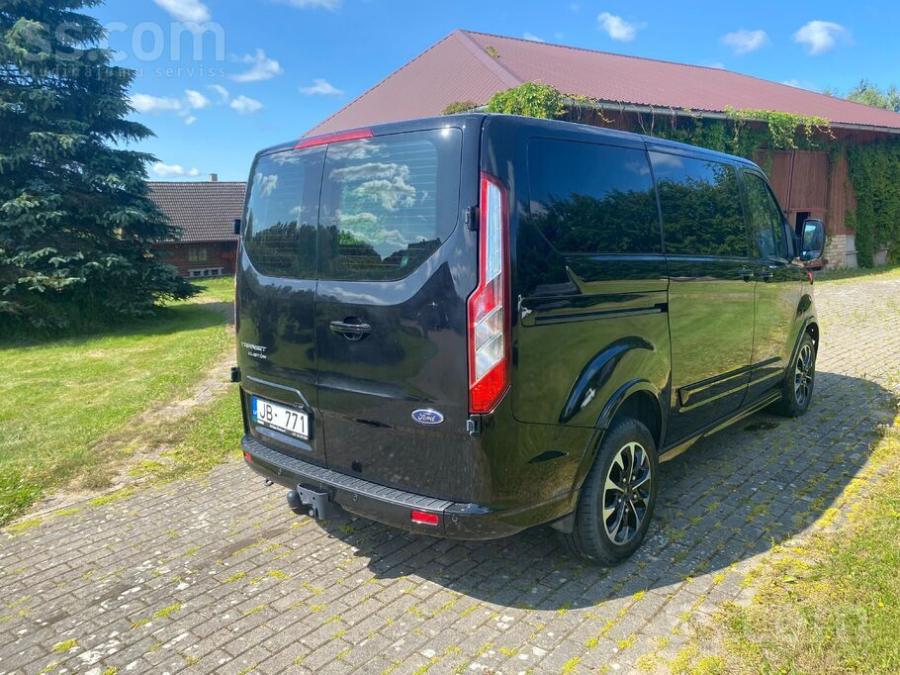 Black Ford Transit 2021 in Kuldiga, with an engine capacity of 2.00 L and mileage of 153 thousand km for 19800 €, photo 3 on AUTOMOTO.COM.LV