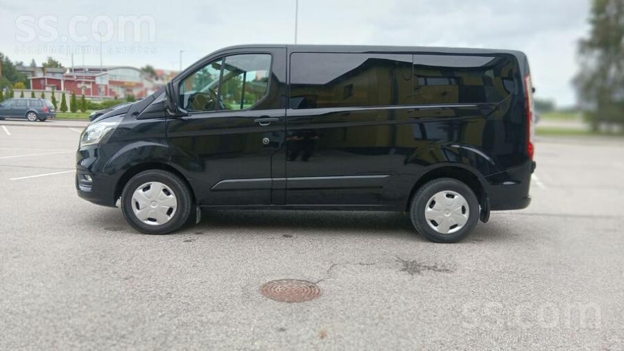 Black Ford Transit 2022 in Bauska, with an engine capacity of 2.00 L and mileage of 0 thousand km for 16999 €, photo 5 on AUTOMOTO.COM.LV
