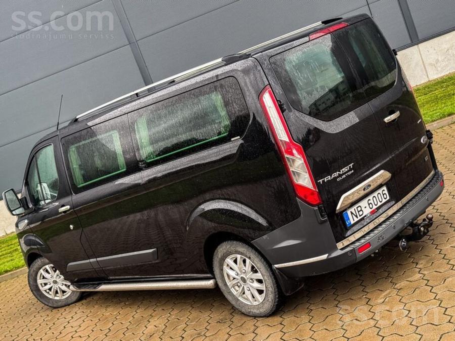 Black Ford Transit 2014 in Riga, with an engine capacity of 2.20 L and mileage of 363 thousand km for 10990 €, photo 7 on AUTOMOTO.COM.LV