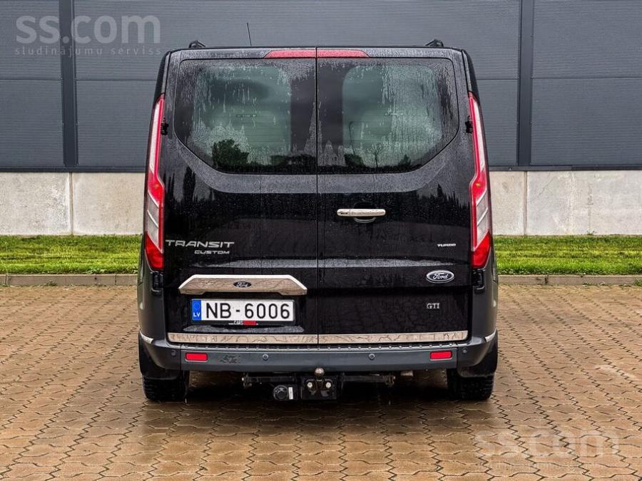 Black Ford Transit 2014 in Riga, with an engine capacity of 2.20 L and mileage of 363 thousand km for 10990 €, photo 10 on AUTOMOTO.COM.LV