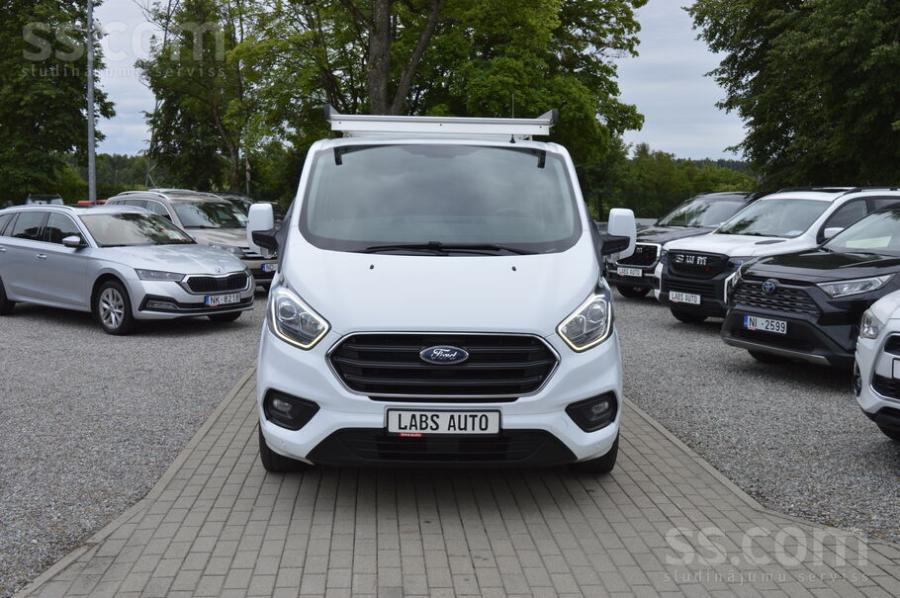 Black Ford Transit 2018 in Tukums, with an engine capacity of 2.00 L and mileage of 223 thousand km for 12695 €, photo 3 on AUTOMOTO.COM.LV