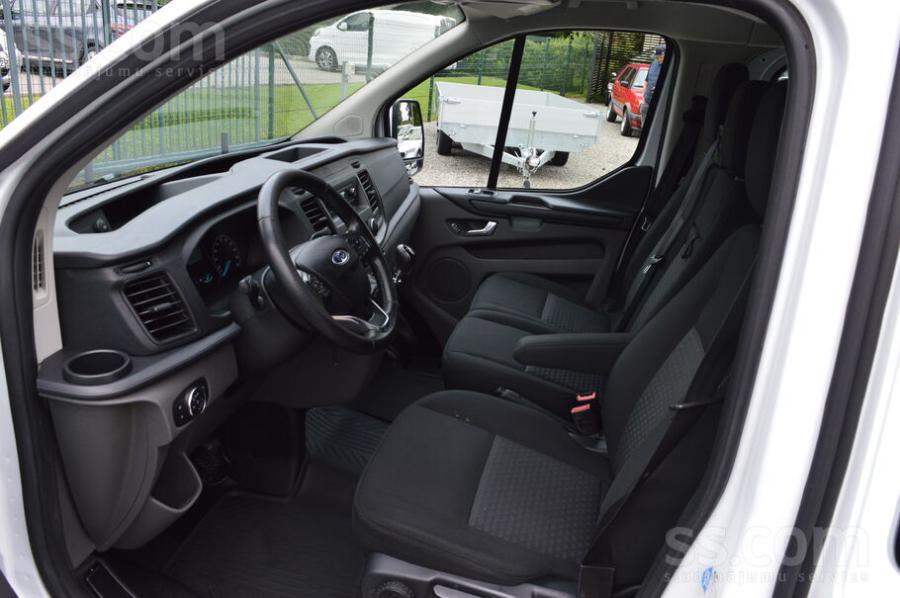 Black Ford Transit 2018 in Tukums, with an engine capacity of 2.00 L and mileage of 223 thousand km for 12695 €, photo 10 on AUTOMOTO.COM.LV