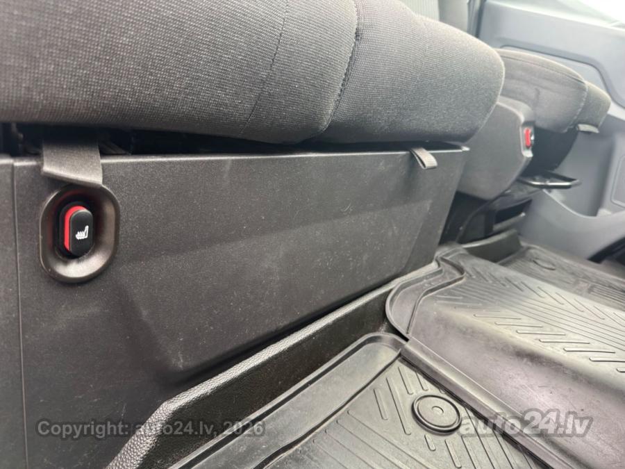 Melns Ford Transit 2016 Tartu, ar dzinēja tilpumu 2.00 L un nobraukumu 156 tūkst. km par 21650 €, foto 12 vietnē AUTOMOTO.COM.LV