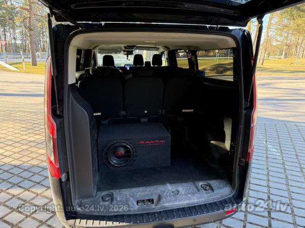 Black Ford Transit 2018 in Tallinn, with an engine capacity of 2.00 L and mileage of 169 thousand km for 20000 €, photo 6 on AUTOMOTO.COM.LV