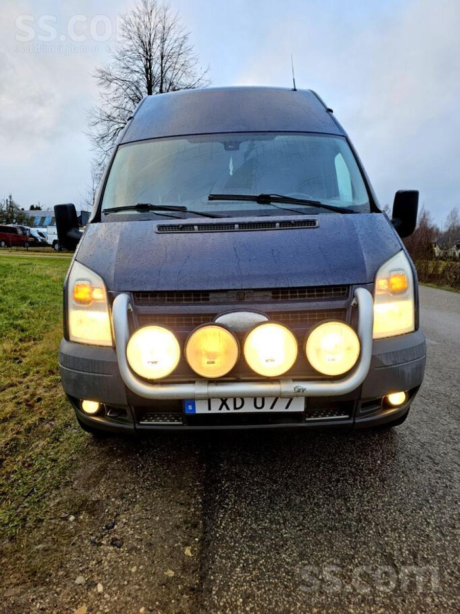 Blue Ford Transit 2009 in Cesis, with an engine capacity of 2.40 L and mileage of 353 thousand km for 8700 €, photo 20 on AUTOMOTO.COM.LV