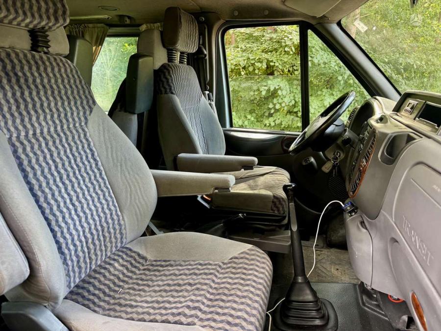 Zils Ford Transit 2003 Radviliškis, ar dzinēja tilpumu 2.00 L un nobraukumu 332 tūkst. km par 3100 €, foto 13 vietnē AUTOMOTO.COM.LV