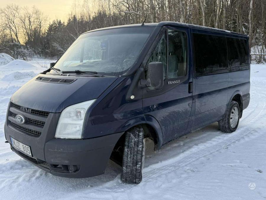 Zils Ford Transit 2010 Viļņa, ar dzinēja tilpumu 2.20 L un nobraukumu 241 tūkst. km par 5300 €, foto 2 vietnē AUTOMOTO.COM.LV