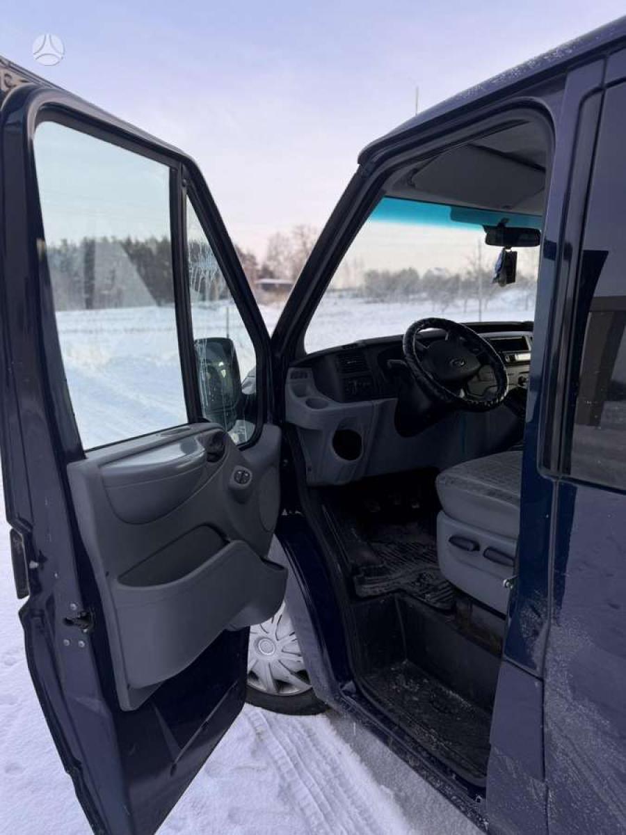 Zils Ford Transit 2010 Viļņa, ar dzinēja tilpumu 2.20 L un nobraukumu 241 tūkst. km par 5300 €, foto 10 vietnē AUTOMOTO.COM.LV