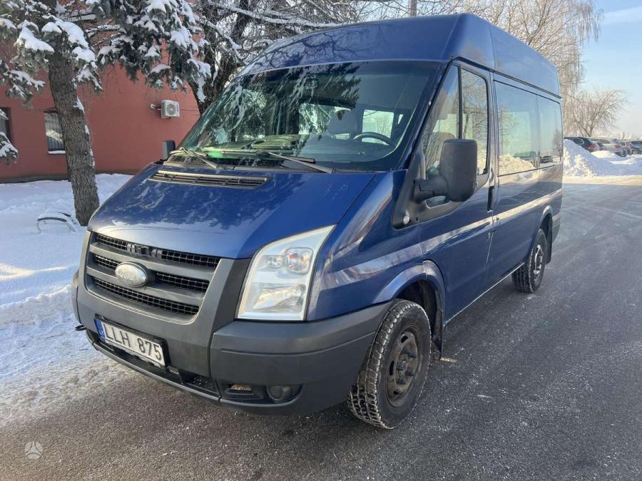 Blue Ford Transit 2010 in Vilnius, with an engine capacity of 2.20 L and mileage of 325 thousand km for 3499 €, photo 2 on AUTOMOTO.COM.LV