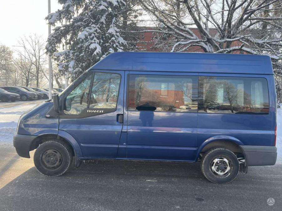Blue Ford Transit 2010 in Vilnius, with an engine capacity of 2.20 L and mileage of 325 thousand km for 3499 €, photo 8 on AUTOMOTO.COM.LV