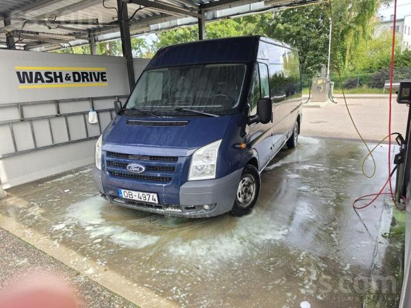 Zils Ford Transit 2010 Rīga, ar dzinēja tilpumu 2.20 L un nobraukumu 254 tūkst. km par 4600 €, foto 1 vietnē AUTOMOTO.COM.LV