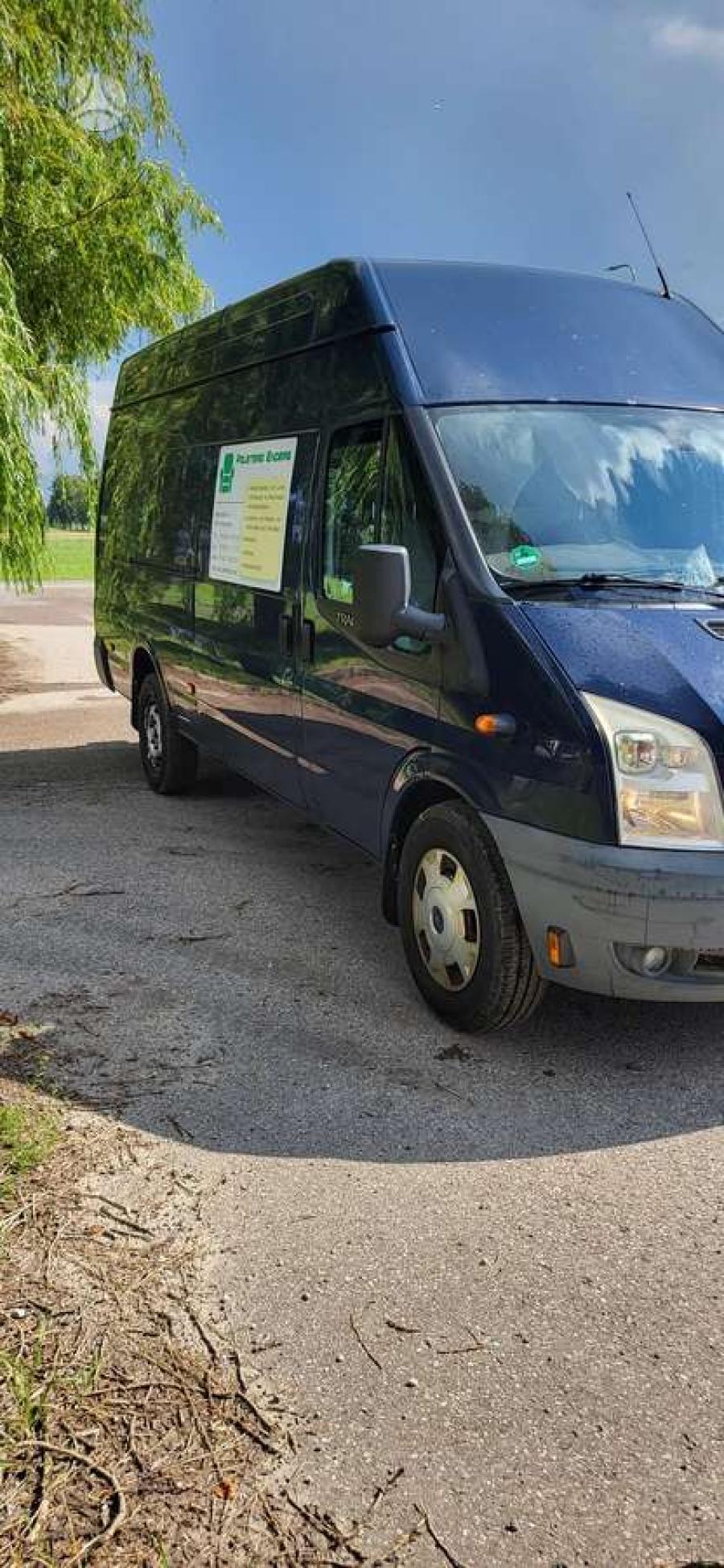 Blue Ford Transit 2011 in Marijampole, with an engine capacity of 2.40 L and mileage of 214 thousand km for 5900 €, photo 4 on AUTOMOTO.COM.LV
