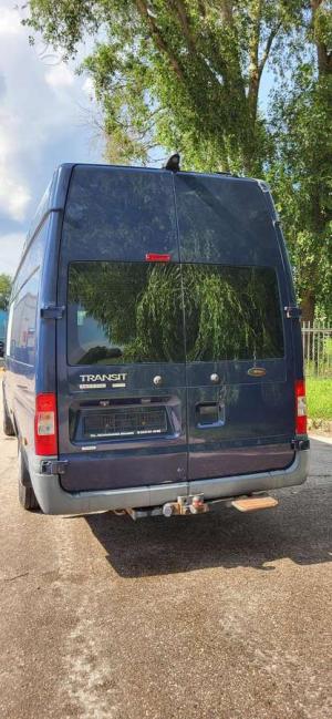 Blue Ford Transit 2011 in Marijampole, with an engine capacity of 2.40 L and mileage of 214 thousand km for 5900 €, photo 8 on AUTOMOTO.COM.LV
