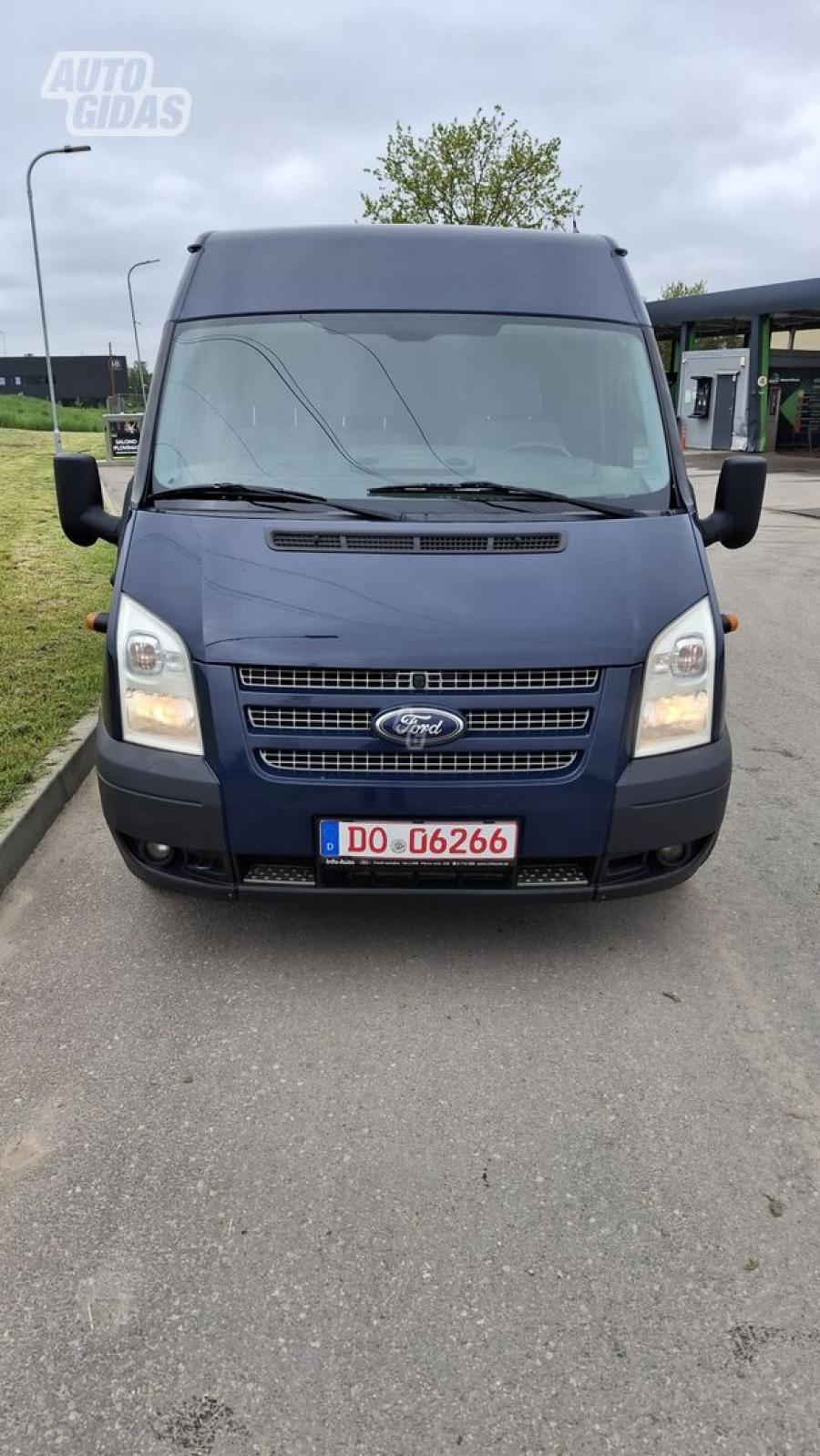 Blue Ford Transit 2012 in Kaunas, with an engine capacity of 2.20 L and mileage of 280 thousand km for 4800 €, photo 3 on AUTOMOTO.COM.LV