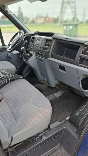 Blue Ford Transit 2012 in Kaunas, with an engine capacity of 2.20 L and mileage of 280 thousand km for 4800 €, photo 7 on AUTOMOTO.COM.LV