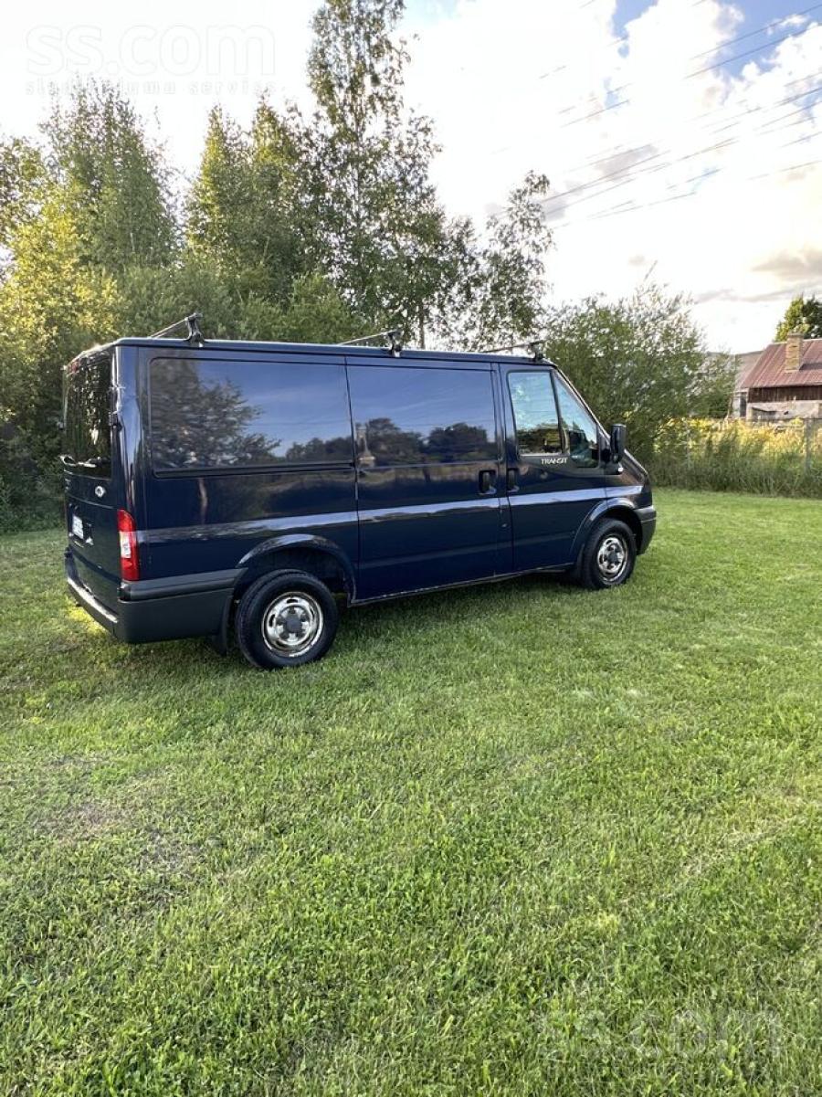 Zils Ford Transit 2012 Jelgava, ar dzinēja tilpumu 2.20 L un nobraukumu 207 tūkst. km par 4490 €, foto 17 vietnē AUTOMOTO.COM.LV