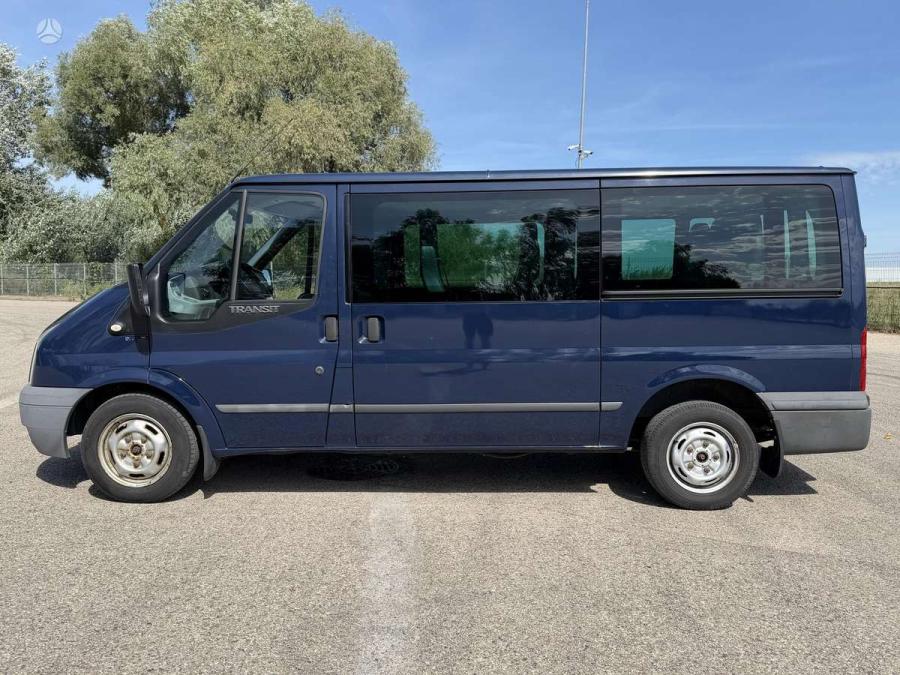 Blue Ford Transit 2012 in Marijampole, with an engine capacity of 2.20 L and mileage of 125 thousand km for 6600 €, photo 3 on AUTOMOTO.COM.LV