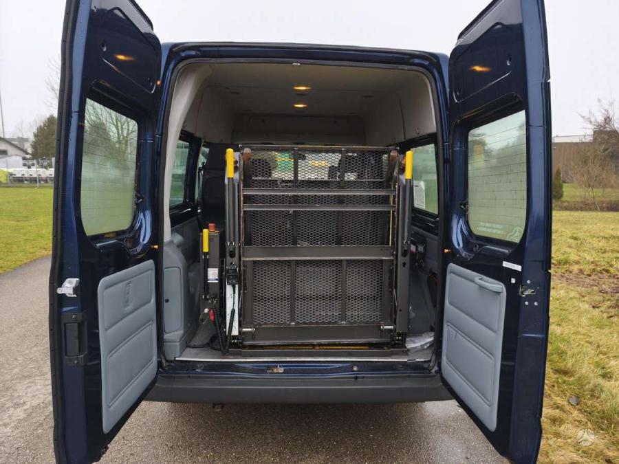 Zils Ford Transit 2013 Šauļi, ar dzinēja tilpumu 2.20 L un nobraukumu 37 tūkst. km par 7750 €, foto 7 vietnē AUTOMOTO.COM.LV