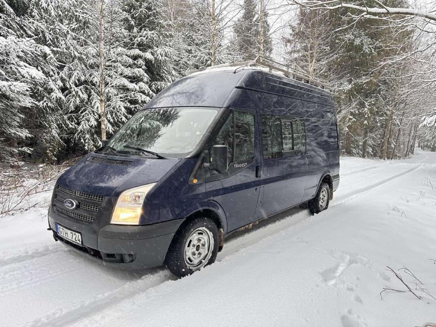 Blue Ford Transit 2013 in Vilnius, with an engine capacity of 2.20 L and mileage of 210 thousand km for 7700 €, photo 4 on AUTOMOTO.COM.LV