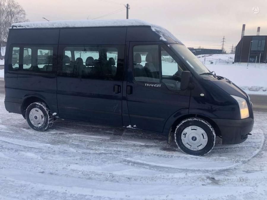 Blue Ford Transit 2013 in Kaunas, with an engine capacity of 2.20 L and mileage of 221 thousand km for 8500 €, photo 1 on AUTOMOTO.COM.LV