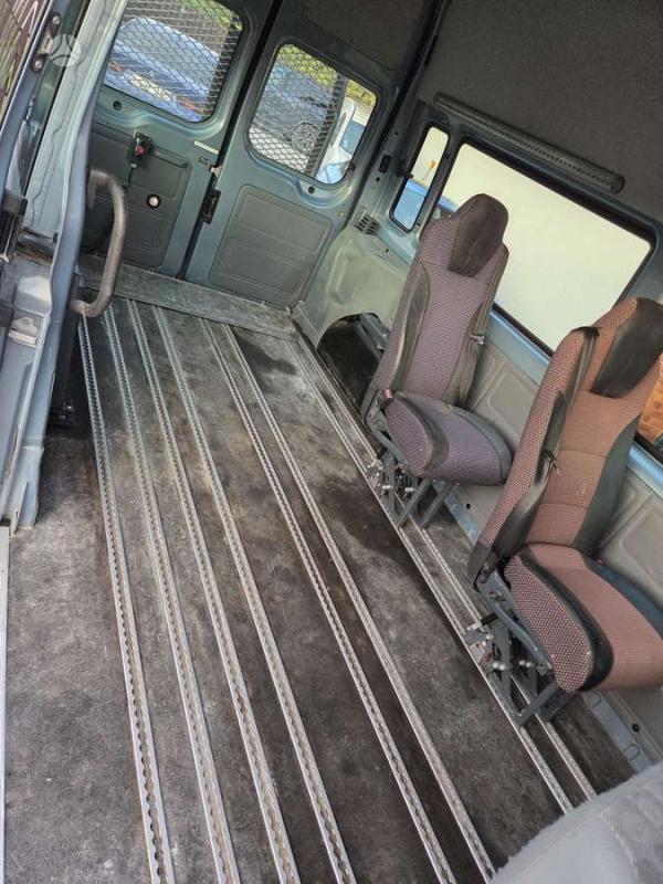 Zils Ford Transit 2013 Viļņa, ar dzinēja tilpumu 2.20 L un nobraukumu 233 tūkst. km par 2600 €, foto 8 vietnē AUTOMOTO.COM.LV