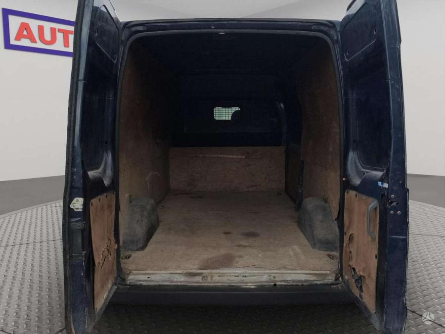 Blue Ford Transit 2013 in Vilnius, with an engine capacity of 2.20 L and mileage of 177 thousand km for 6499 €, photo 11 on AUTOMOTO.COM.LV