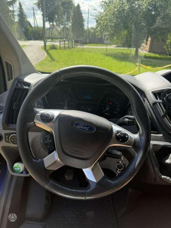 Blue Ford Transit 2015 in Vilnius, with an engine capacity of 2.20 L and mileage of 441 thousand km for 6200 €, photo 9 on AUTOMOTO.COM.LV