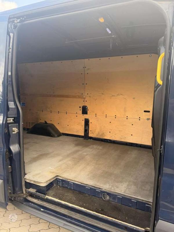 Zils Ford Transit 2015 Tartu, ar dzinēja tilpumu 2.20 L un nobraukumu 226 tūkst. km par 8499 €, foto 8 vietnē AUTOMOTO.COM.LV