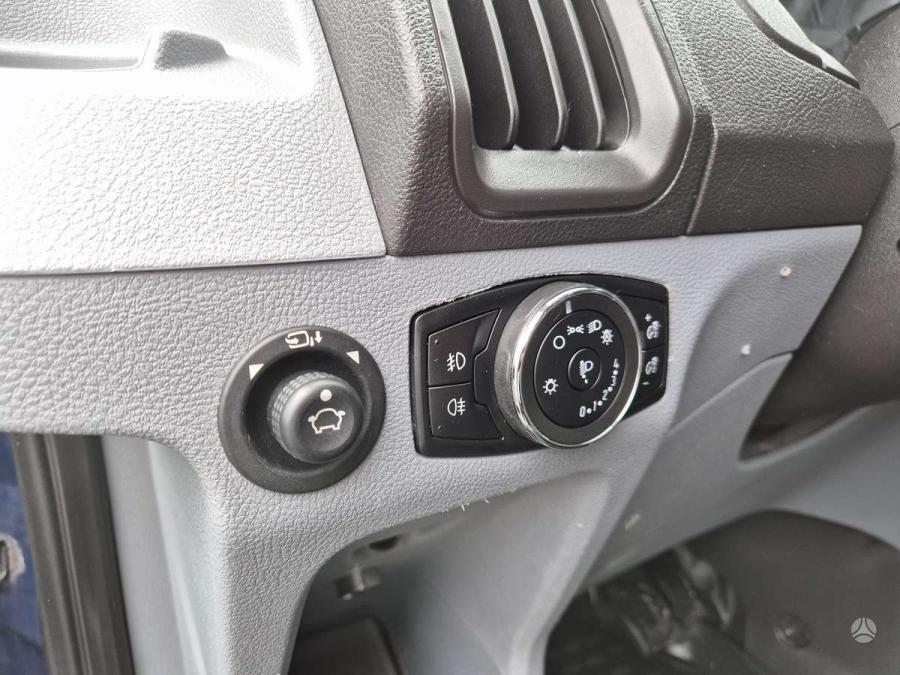 Blue Ford Transit 2016 in Panevezys, with an engine capacity of 2.20 L and mileage of 531 thousand km for 6600 €, photo 19 on AUTOMOTO.COM.LV