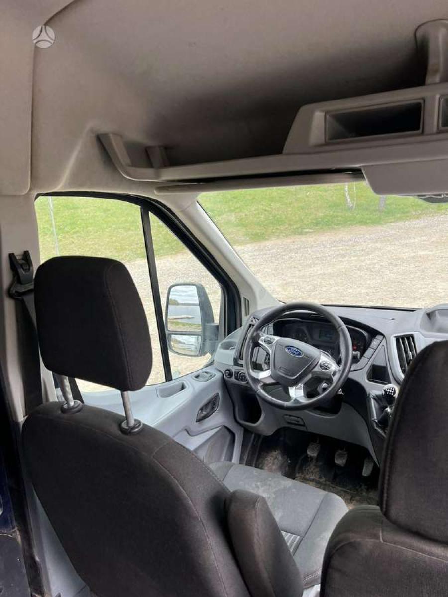 Blue Ford Transit 2016 in Jurbarkas, with an engine capacity of 2.20 L and mileage of 239 thousand km for 9300 €, photo 7 on AUTOMOTO.COM.LV