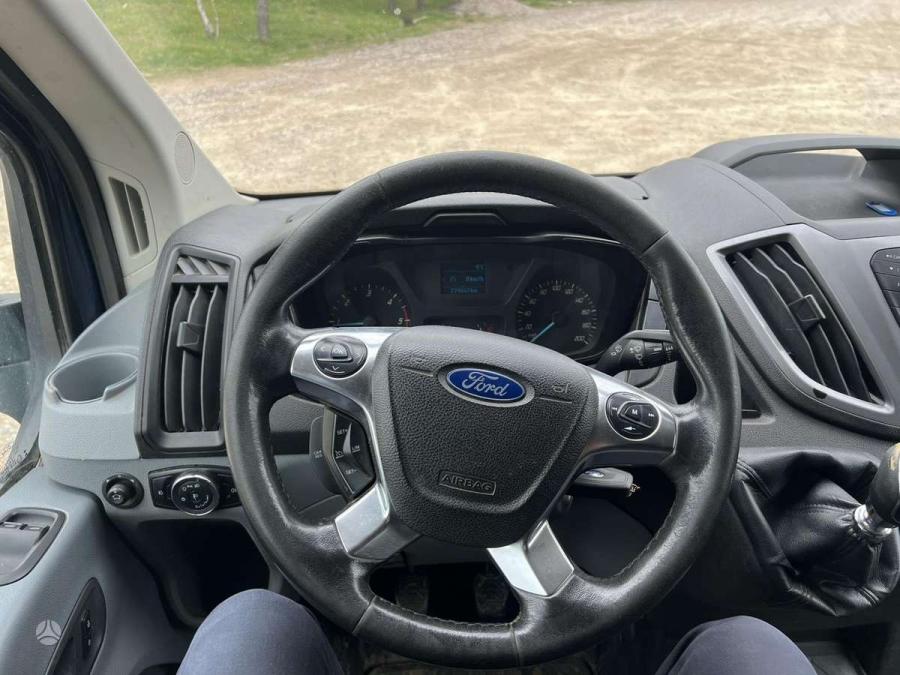 Blue Ford Transit 2016 in Jurbarkas, with an engine capacity of 2.20 L and mileage of 239 thousand km for 9300 €, photo 8 on AUTOMOTO.COM.LV