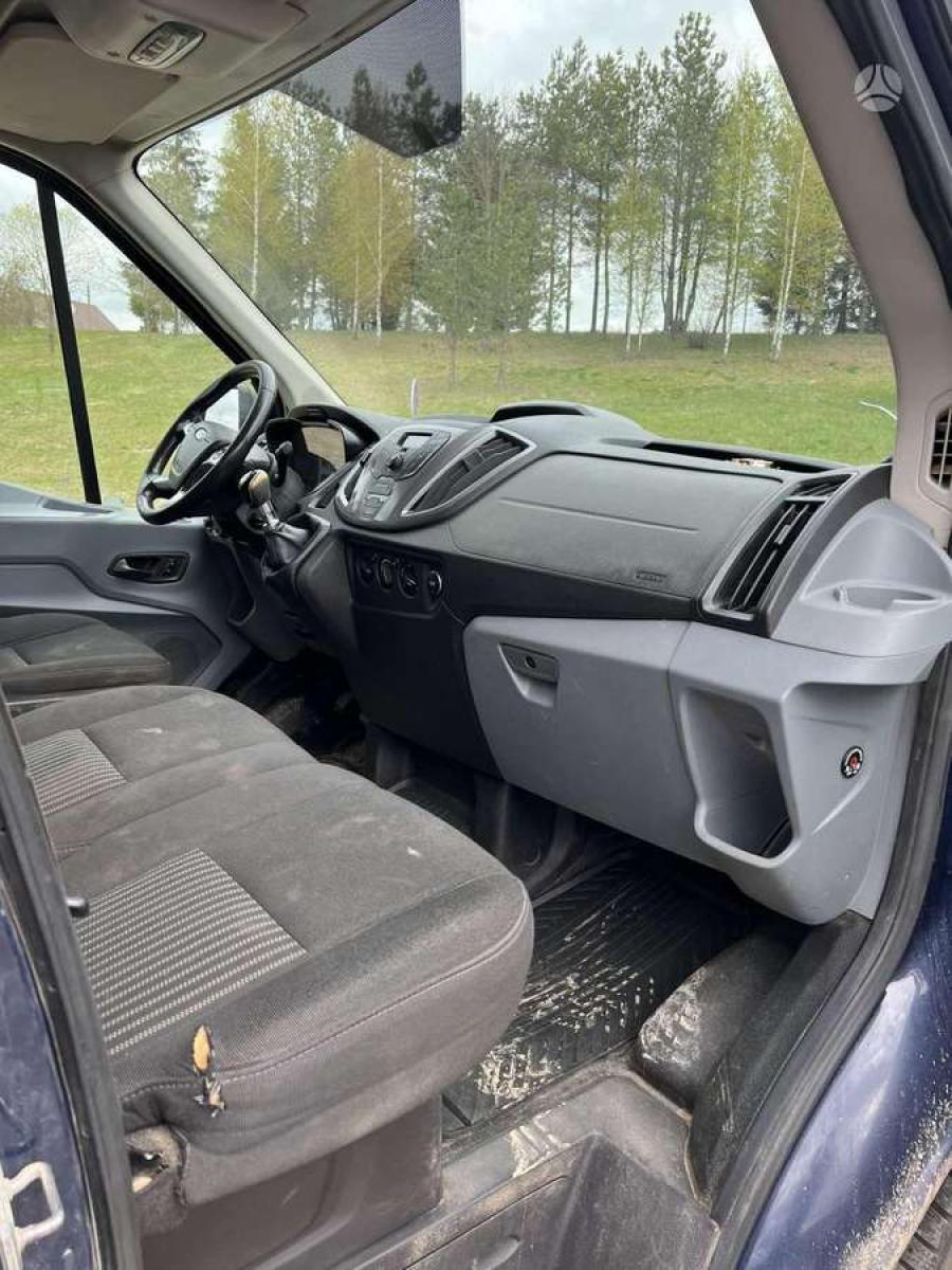 Blue Ford Transit 2016 in Jurbarkas, with an engine capacity of 2.20 L and mileage of 239 thousand km for 9300 €, photo 10 on AUTOMOTO.COM.LV
