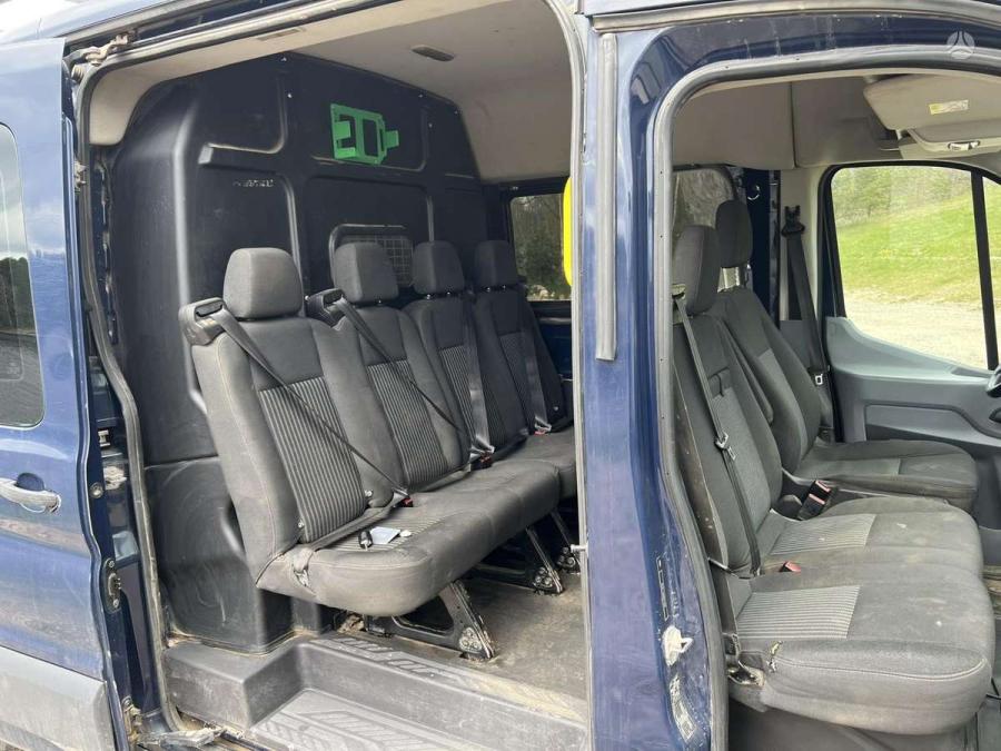 Blue Ford Transit 2016 in Jurbarkas, with an engine capacity of 2.20 L and mileage of 239 thousand km for 9300 €, photo 11 on AUTOMOTO.COM.LV