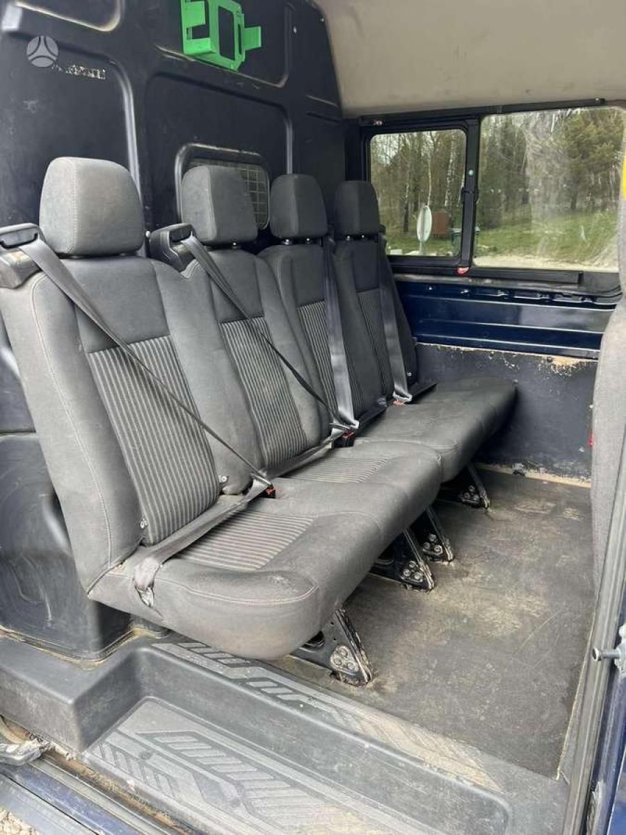 Blue Ford Transit 2016 in Jurbarkas, with an engine capacity of 2.20 L and mileage of 239 thousand km for 9300 €, photo 12 on AUTOMOTO.COM.LV