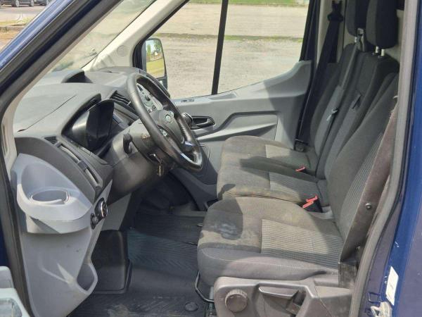 Blue Ford Transit 2017 in Taurage, with an engine capacity of 2.00 L and mileage of 242 thousand km for 6500 €, photo 10 on AUTOMOTO.COM.LV