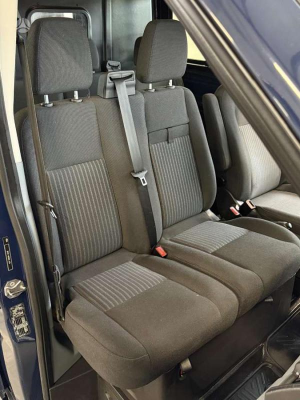 Blue Ford Transit 2018 in Marijampole, with an engine capacity of 2.00 L and mileage of 217 thousand km for 13700 €, photo 11 on AUTOMOTO.COM.LV