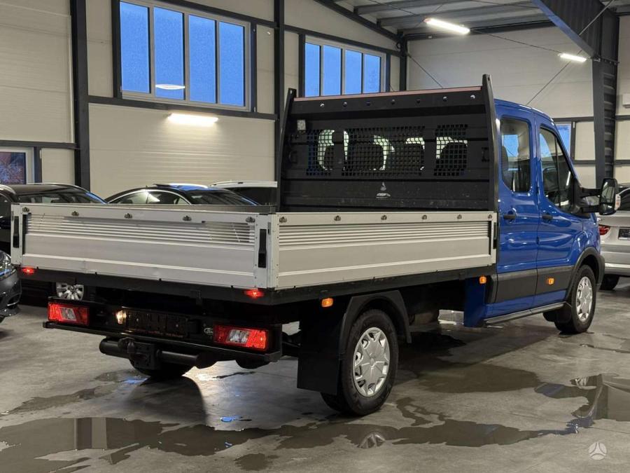 Blue Ford Transit 2019 in Marijampole, with an engine capacity of 2.00 L and mileage of 193 thousand km for 13500 €, photo 7 on AUTOMOTO.COM.LV