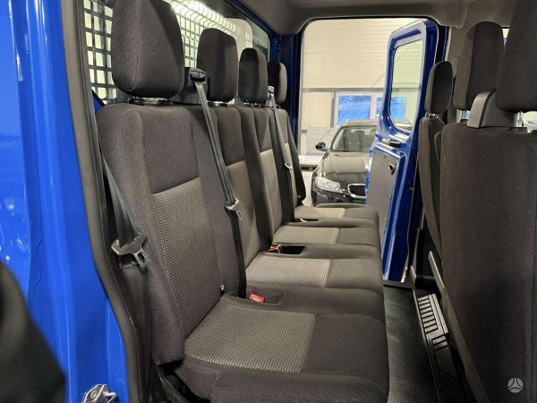 Blue Ford Transit 2019 in Marijampole, with an engine capacity of 2.00 L and mileage of 193 thousand km for 13500 €, photo 9 on AUTOMOTO.COM.LV