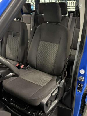 Blue Ford Transit 2019 in Marijampole, with an engine capacity of 2.00 L and mileage of 193 thousand km for 13500 €, photo 11 on AUTOMOTO.COM.LV