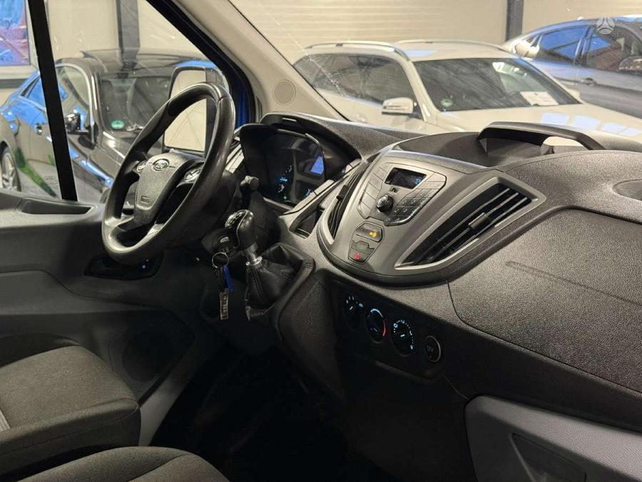 Blue Ford Transit 2019 in Marijampole, with an engine capacity of 2.00 L and mileage of 193 thousand km for 13500 €, photo 12 on AUTOMOTO.COM.LV