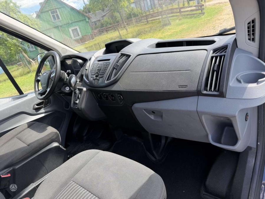 Zils Ford Transit 2019 Skaudvilė, ar dzinēja tilpumu 2.00 L un nobraukumu 550 tūkst. km par 9500 €, foto 13 vietnē AUTOMOTO.COM.LV