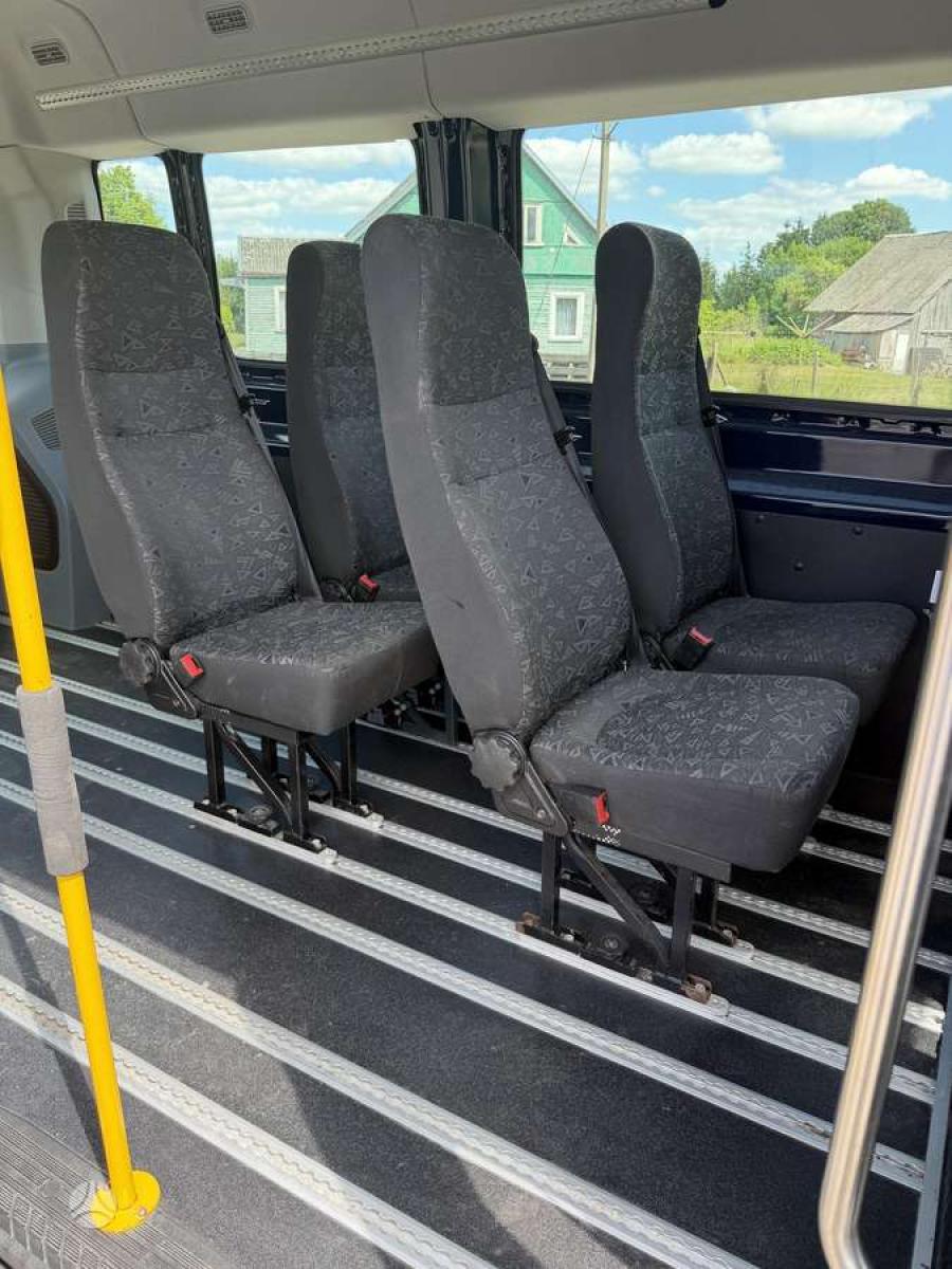 Zils Ford Transit 2019 Skaudvilė, ar dzinēja tilpumu 2.00 L un nobraukumu 550 tūkst. km par 9500 €, foto 14 vietnē AUTOMOTO.COM.LV