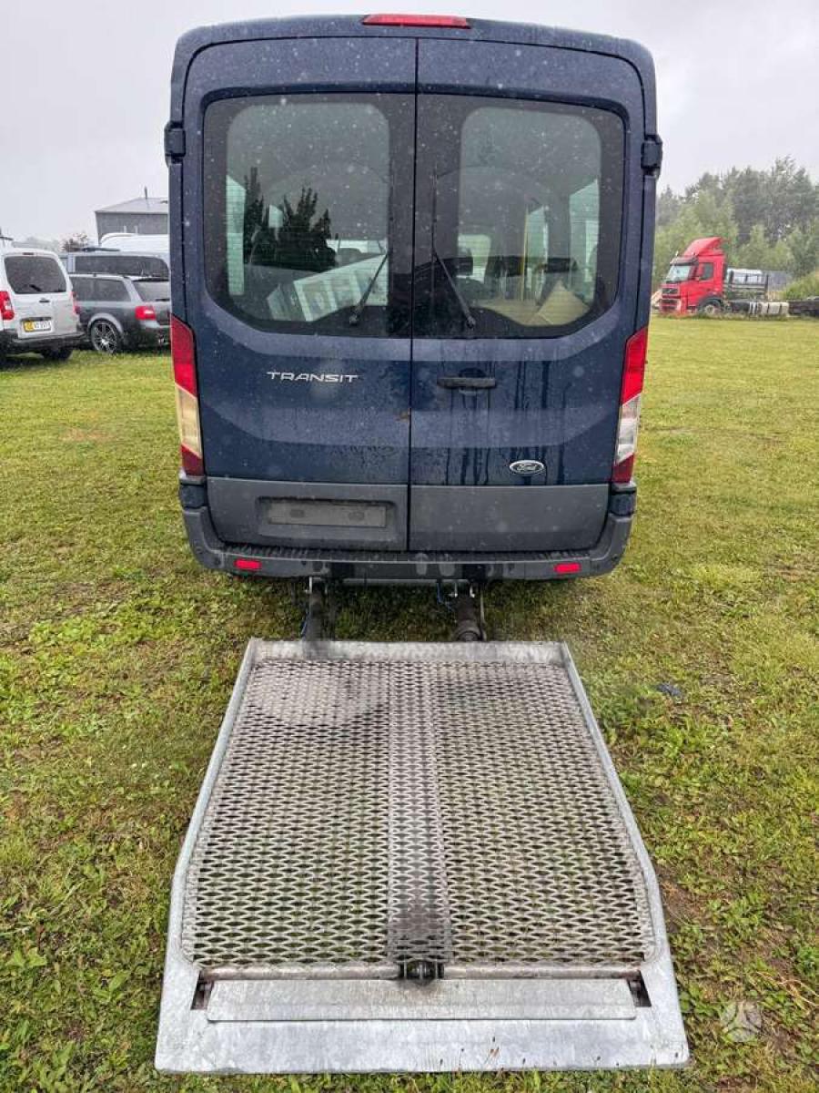 Zils Ford Transit 2019 Tauragė, ar dzinēja tilpumu 2.00 L un nobraukumu 620 tūkst. km par 6700 €, foto 6 vietnē AUTOMOTO.COM.LV